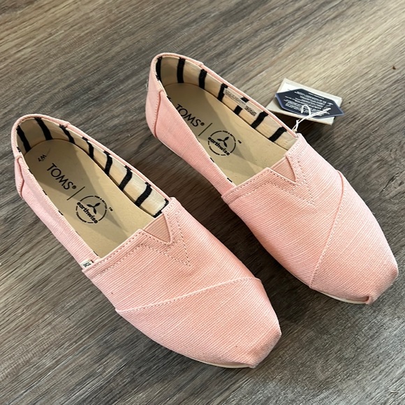 Toms | Shoes | Nwt Baby Pink Toms Sz 7 | Poshmark